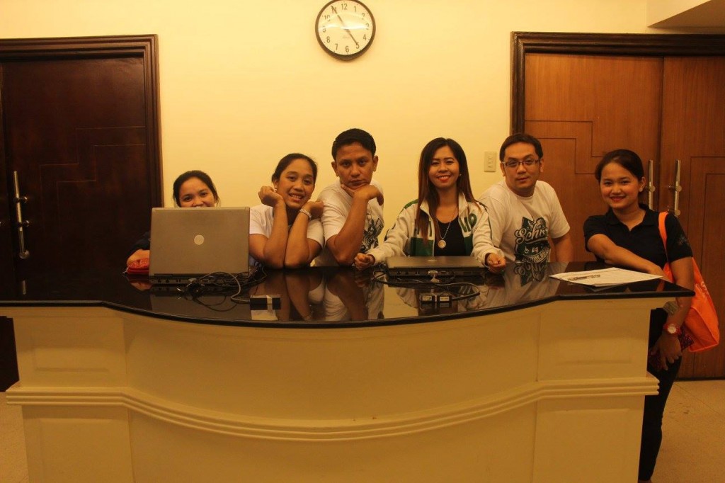 College raises fund through film fair