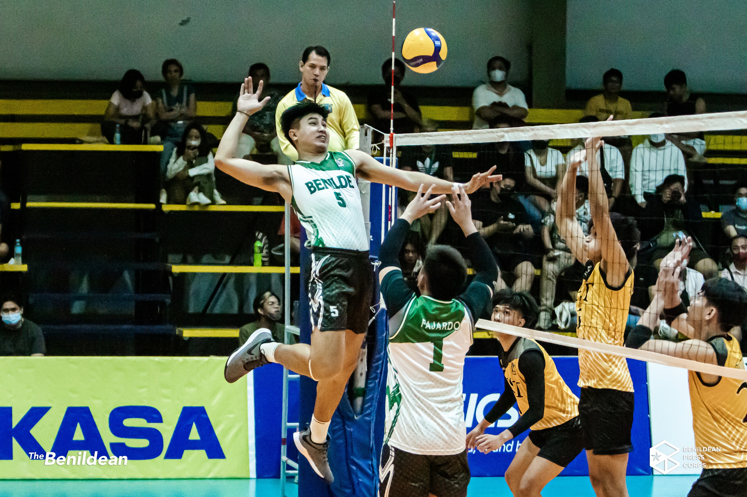 Blazers end V-League campaign with another defeat vs UST Tiger Spikers
